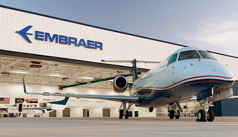 Símbolo industrial de São José, Embraer completa 50 anos e comemora com ...