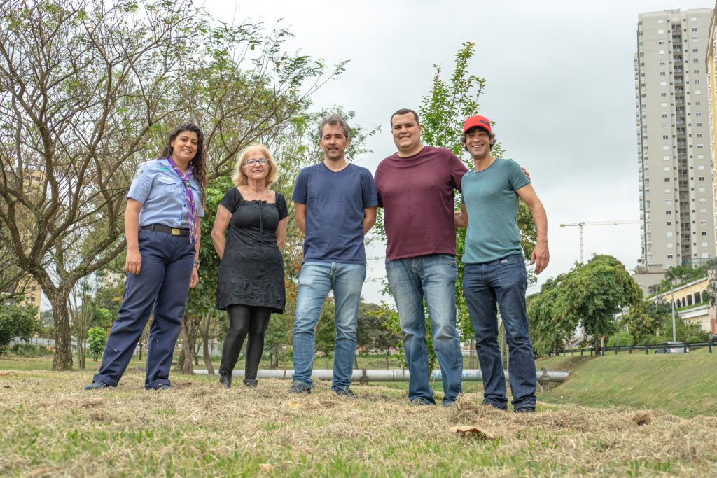 Grupo faz a diferença e se une para mudar a paisagem verde do Vidoca ...